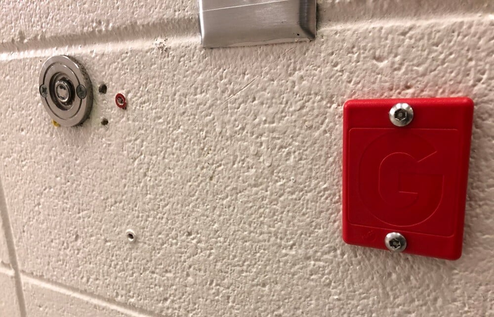 Can Hard Tags be Mounted Where iButtons Used to be Located?